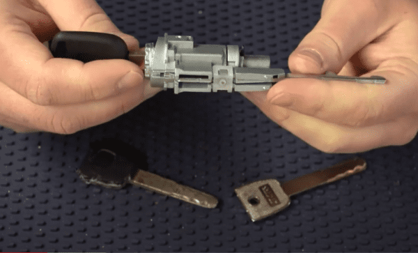 Honda Ignition Fix And Repair | Honda Key Won't Turn In Ignition Why ...